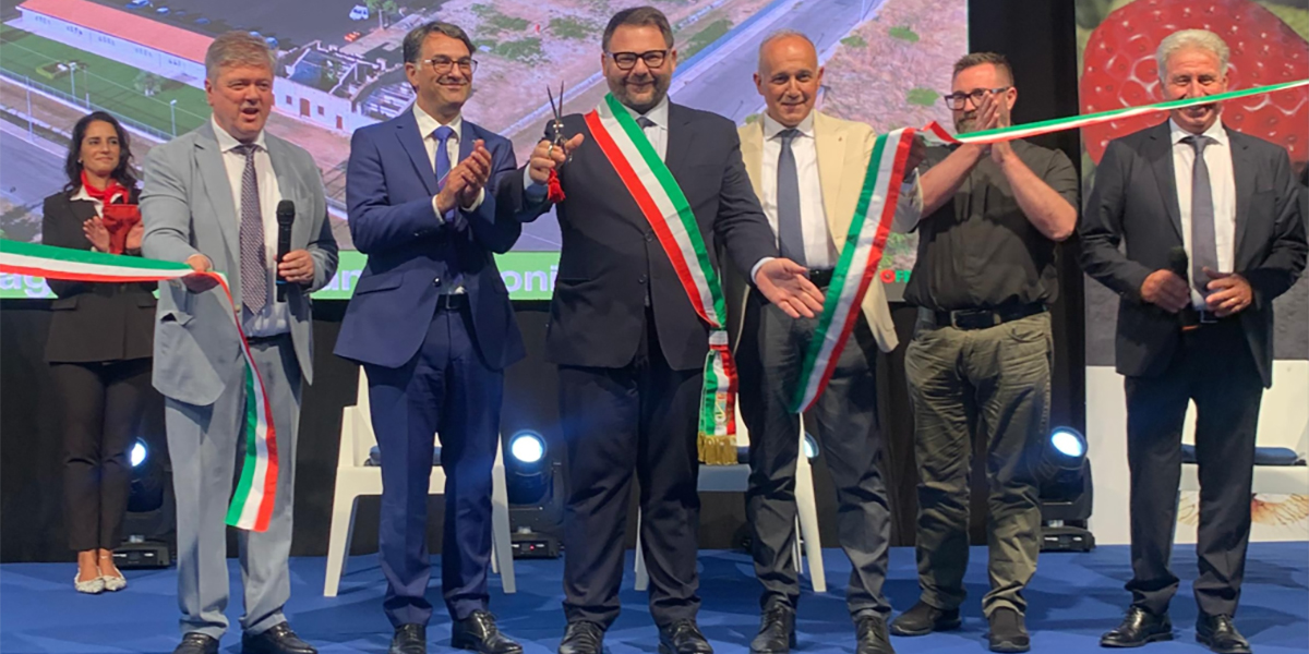 Apofruit festeggia 65 anni e inaugura lo stabilimento ampliato di ...