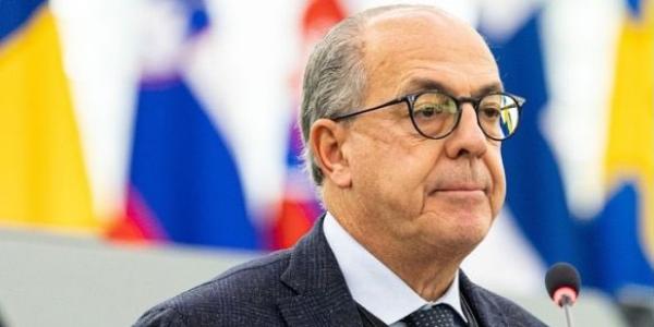De Castro sulla Farm to Fork: prospettiva più positiva - Italiafruit News
